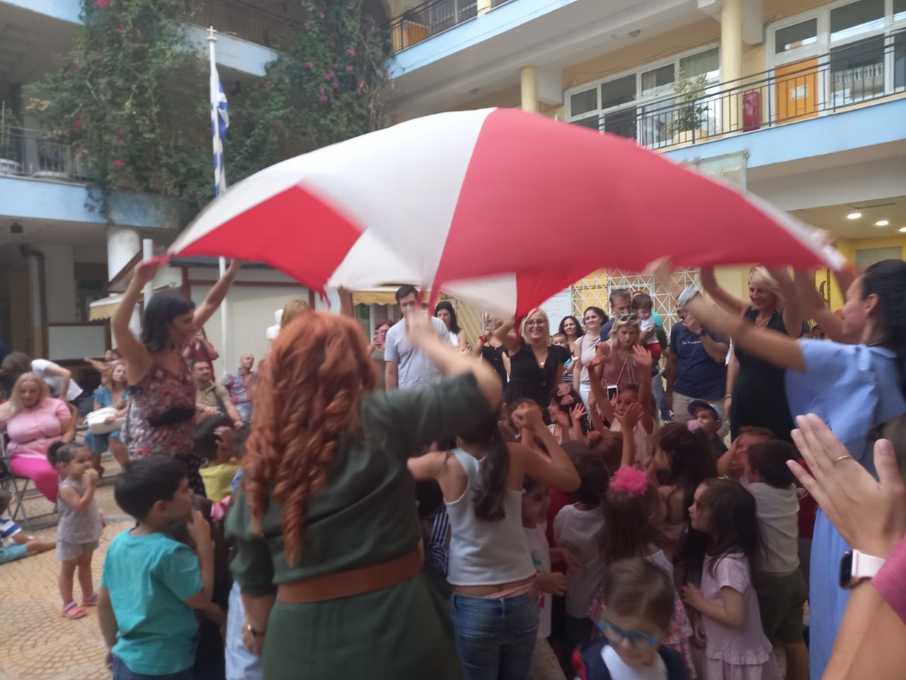 Γλυκό καλωσόρισμα για τους μικρούς μας μαθητές! – Εκπ. Οργ.